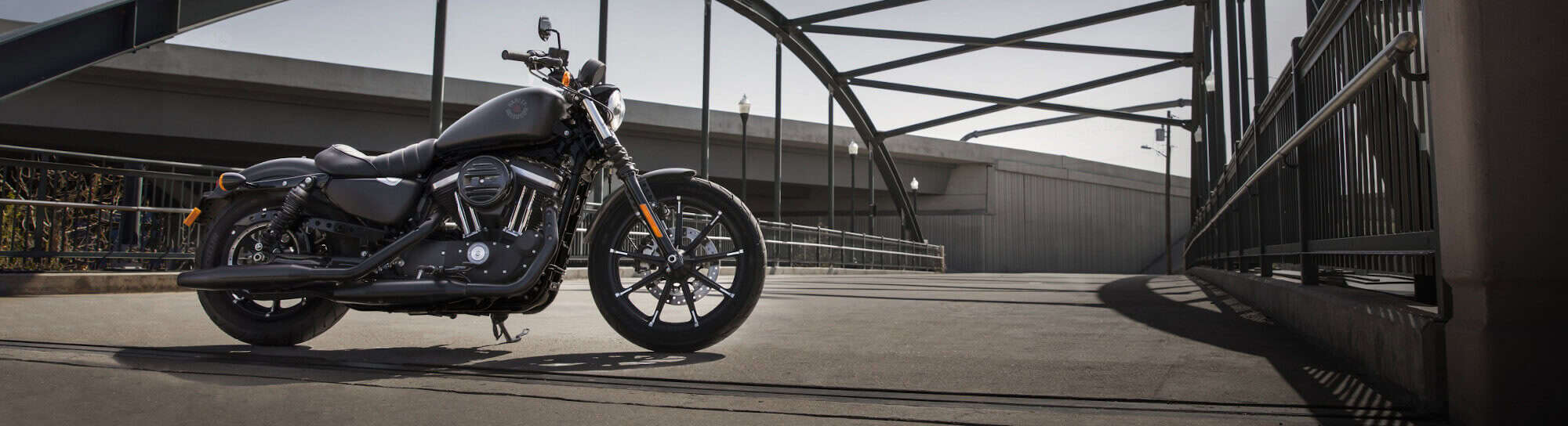 IRON 883™ – H-D® YOUR BIKE HOUSE